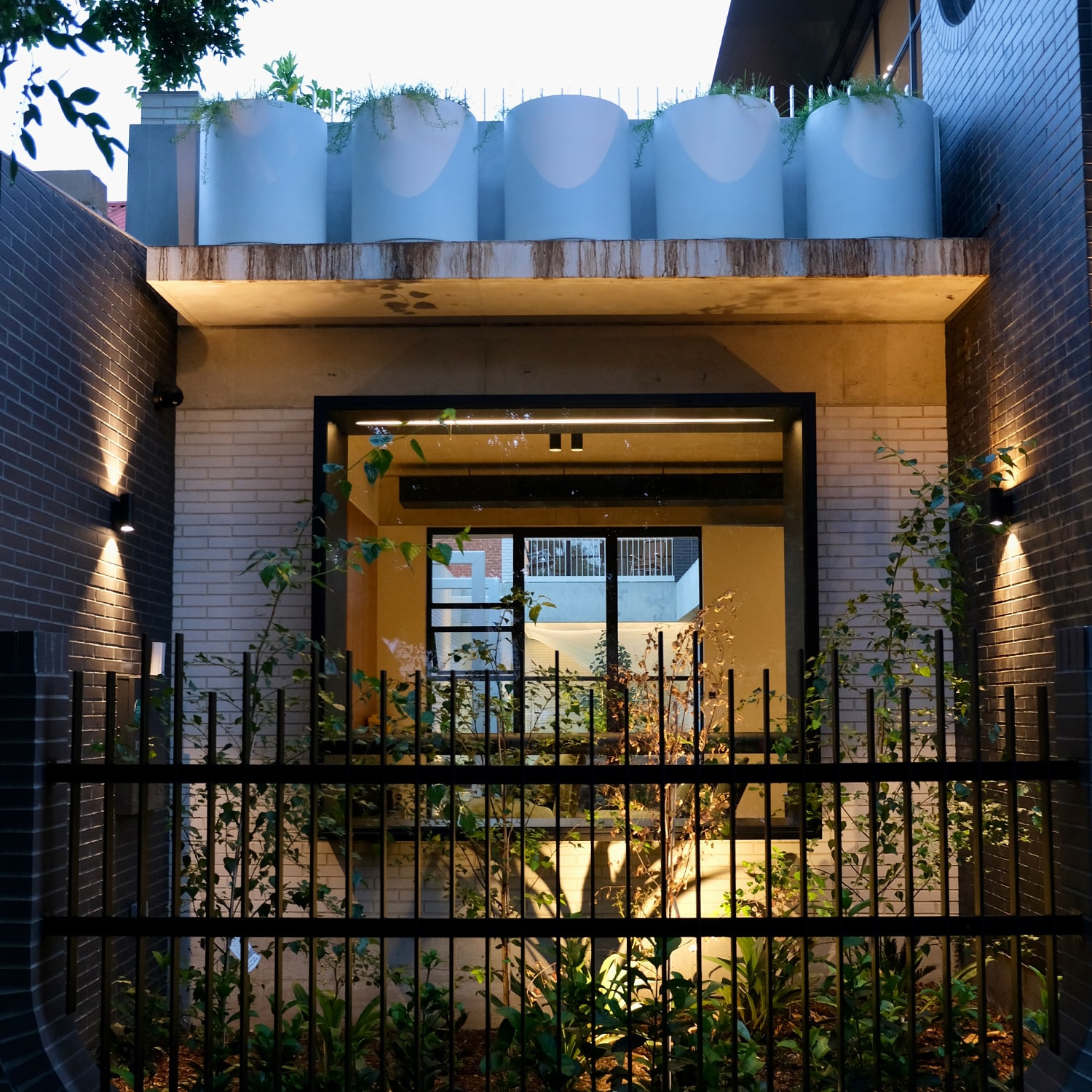 TLI-W700.SHIP | The Light Impact